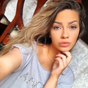 Grace Renfro's Closet (@sincerelygracie) | Poshmark